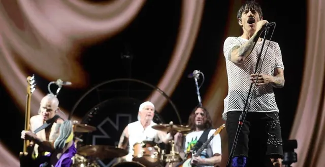 Espace privatisé, ping-pong en loges… les Red Hot Chili Peppers sont ...