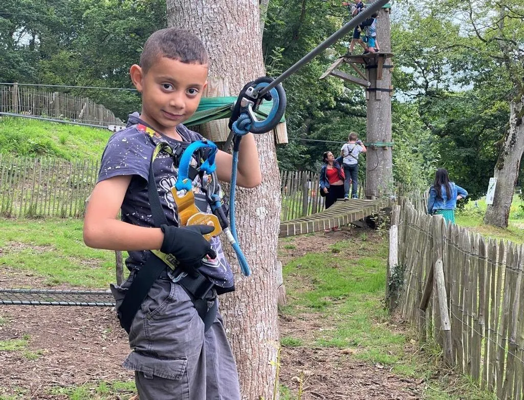 Entre les arbres et les étangs de Lantic, un parc aux mille et une ...