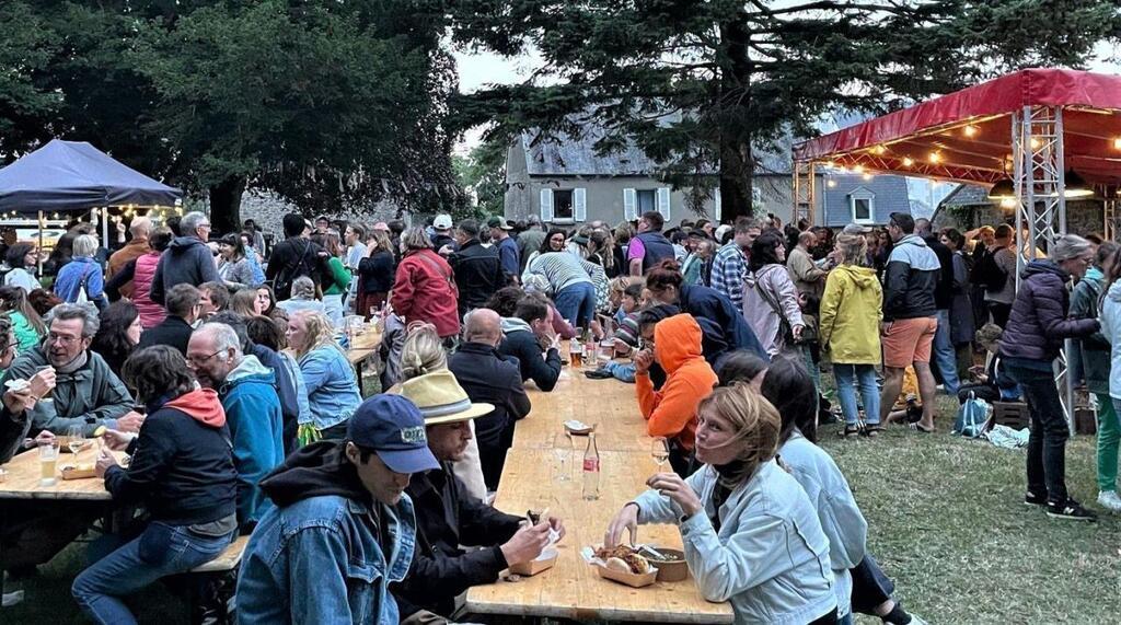 Agon-Coutainville. Samedi, le bal du bourg d’Agon a été une réussite ... Agon-Coutainville. Samedi, le bal du bourg d’Agon a été une réussite ...