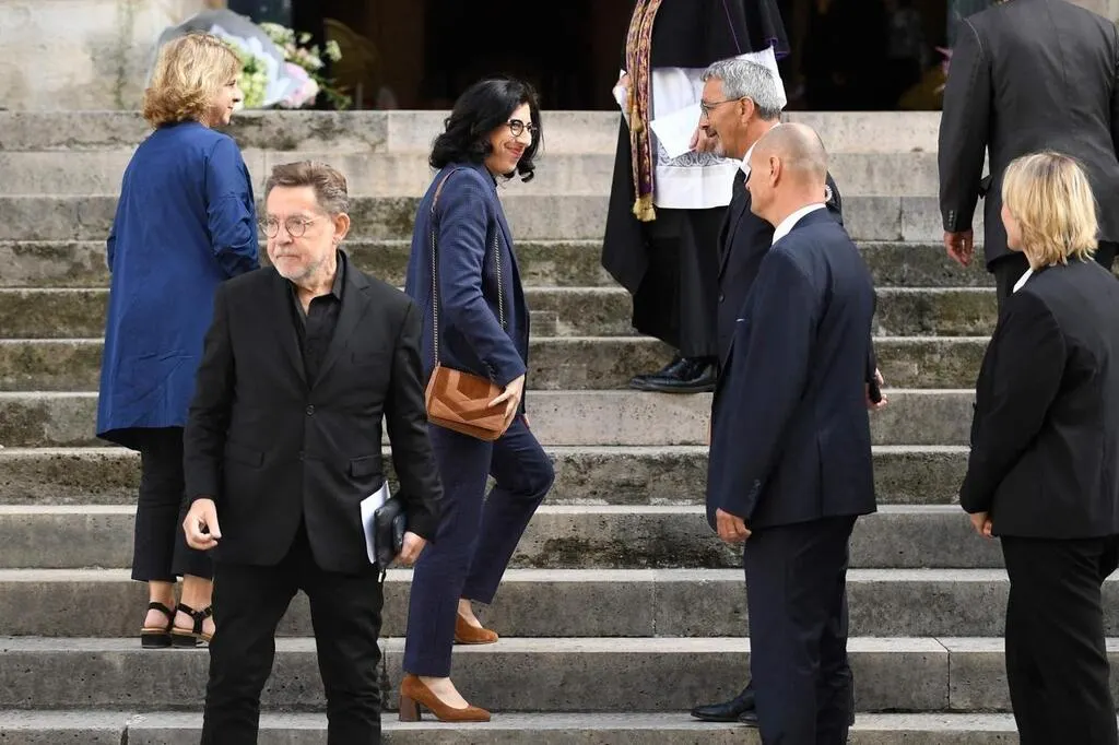 EN IMAGES. Dernier hommage à Jane Birkin lors de ses funérailles à ...