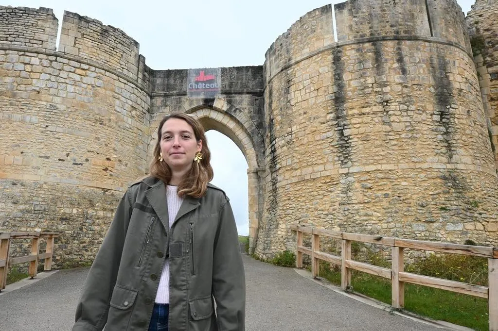 À Falaise, Coline Courbin est la nouvelle responsable des équipements ...