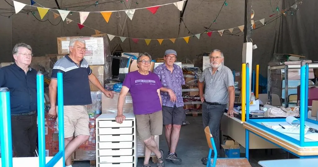 Saint-Étienne-de-Montluc. Deux camions de 35 tonnes sur la route de l ...
