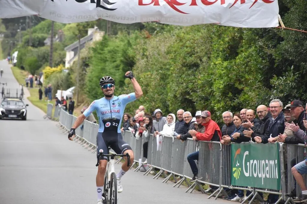 Cyclisme. Estivale Bretonne : Brendan Le Cam signe une victoire de ...