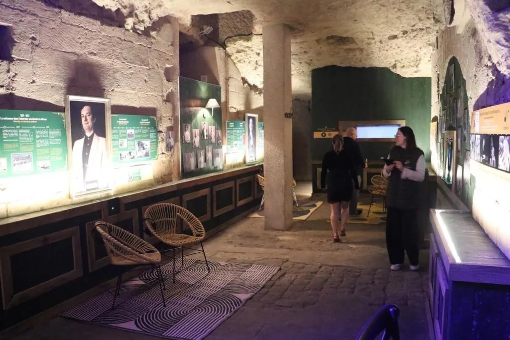 Voyage viticole en cave avec le parcours œnotouristique La Maison ...