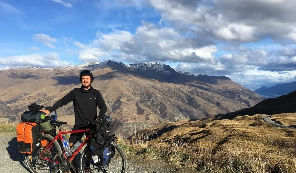 ENTRETIEN. De la Bretagne au bout du monde à vélo : « La magie de l’itinérance, c’est - Angers ...