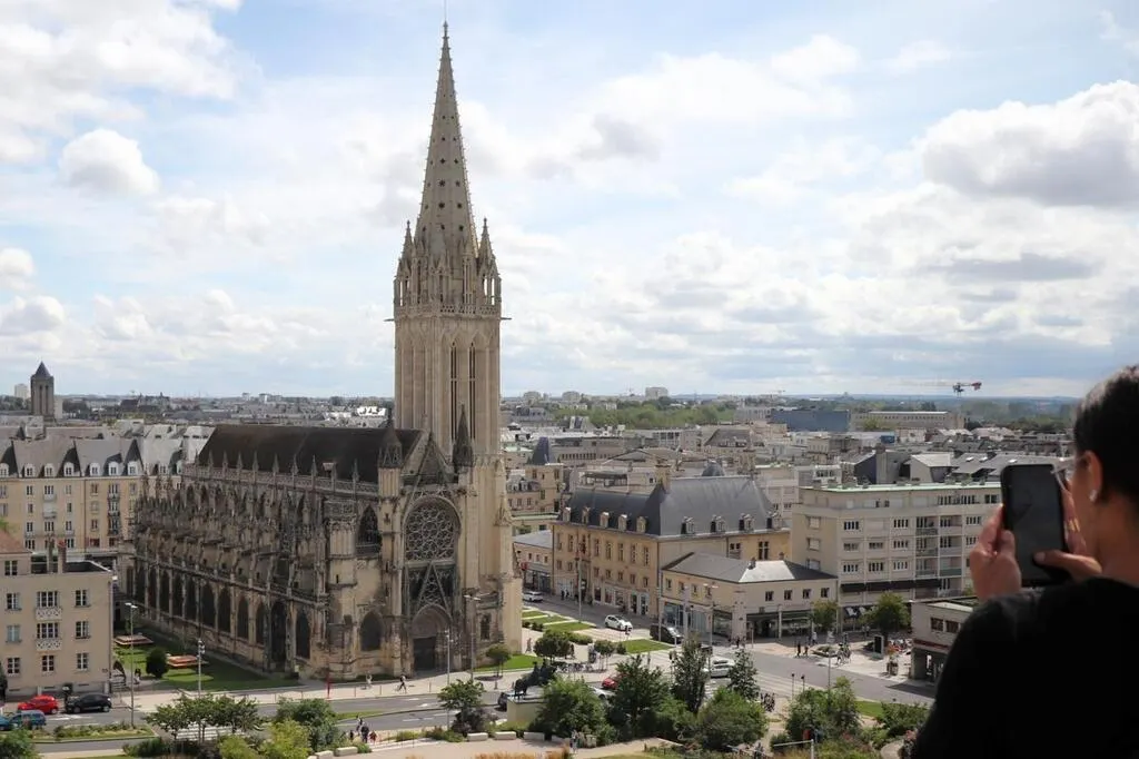 « On voit toute la ville » : à Caen, le château attire l’œil des ...