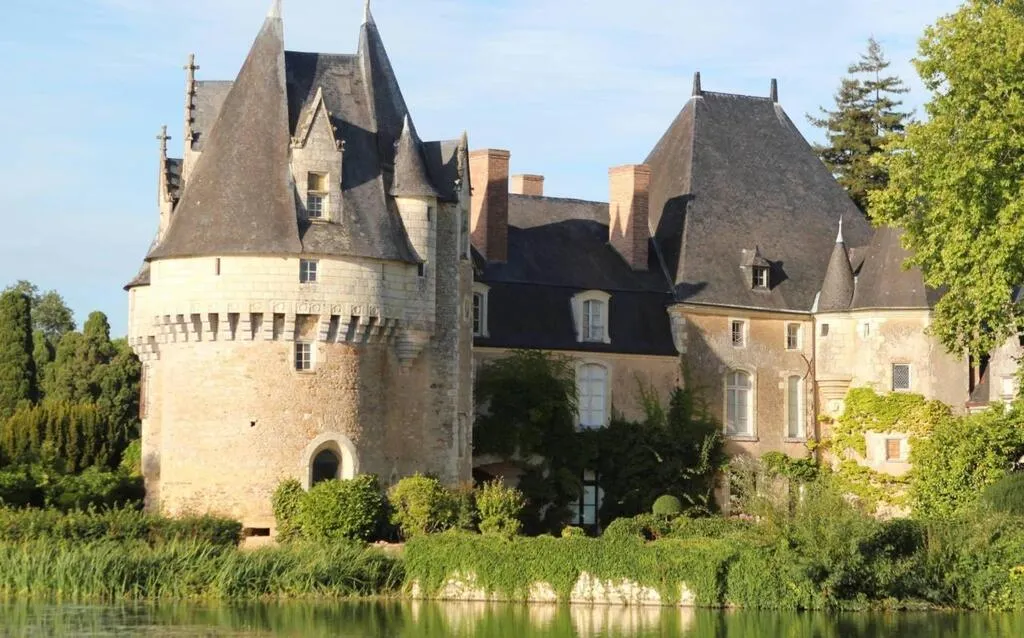 Bazouges-Cré-sur-Loir. Jeu de pistes au parc du château jusqu’au 26 ...