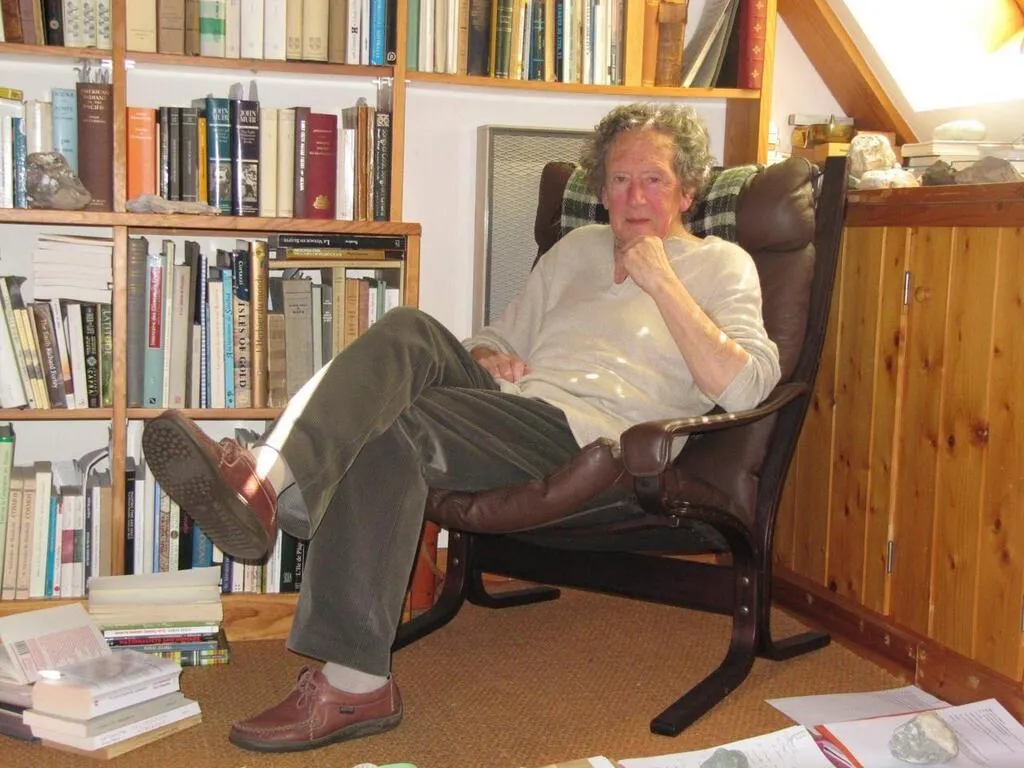 À Trébeurden, Kenneth White, le grand poète écossais, est décédé ...