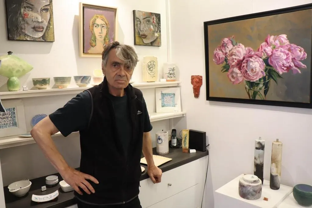 Un soir à la galerie Le gisant à Dinan, vendredi 18 août, en compagnie ...