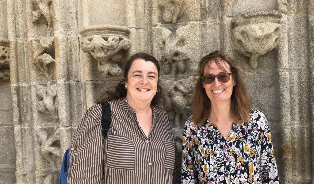 Suivez les guides : Anne Hamonic et Béatrice Gazan racontent Quimper ...