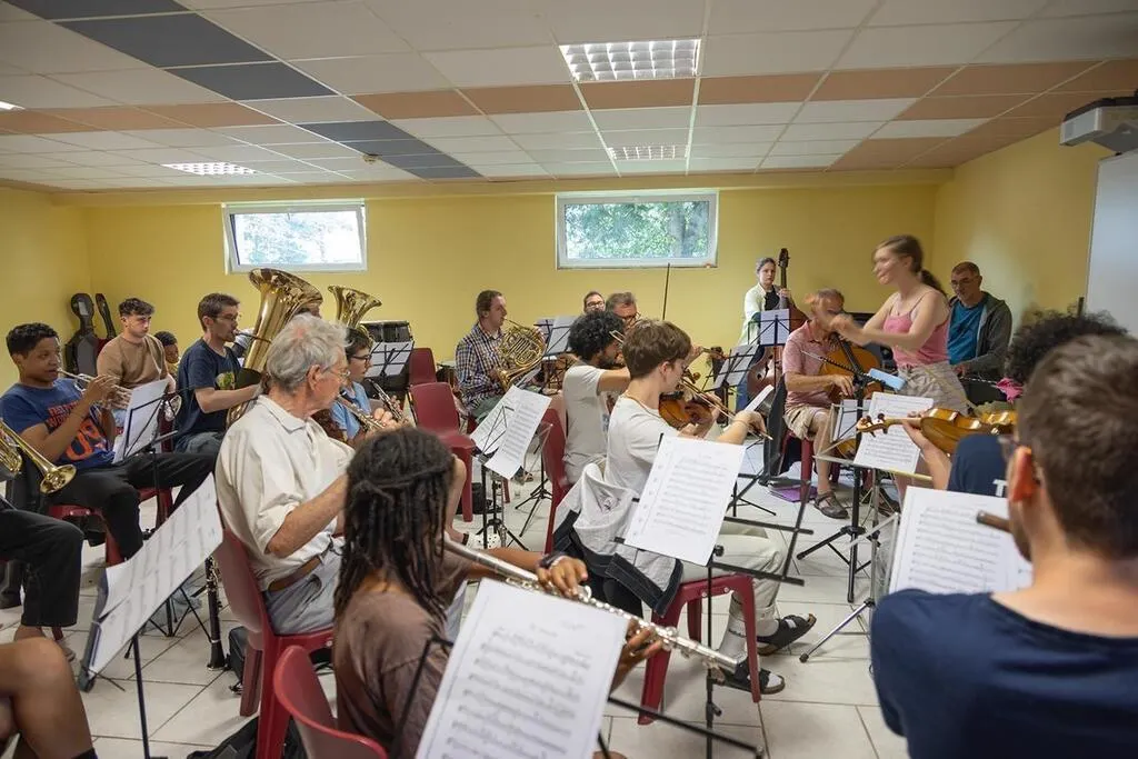 Une centaine de musiciens alsaciens trouvent refuge à Pleyben - Quimper ...