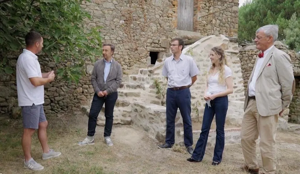 Dans l’Agglo yonnaise, un logis seigneurial restauré sous l’œil des caméras - La Roche sur Yon ...