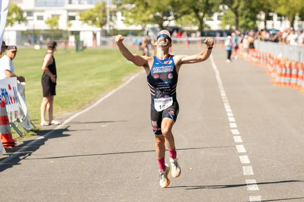 Triathlon. Le Mayennais Adrien Leroux récidive à La Ferté-Bernard ...