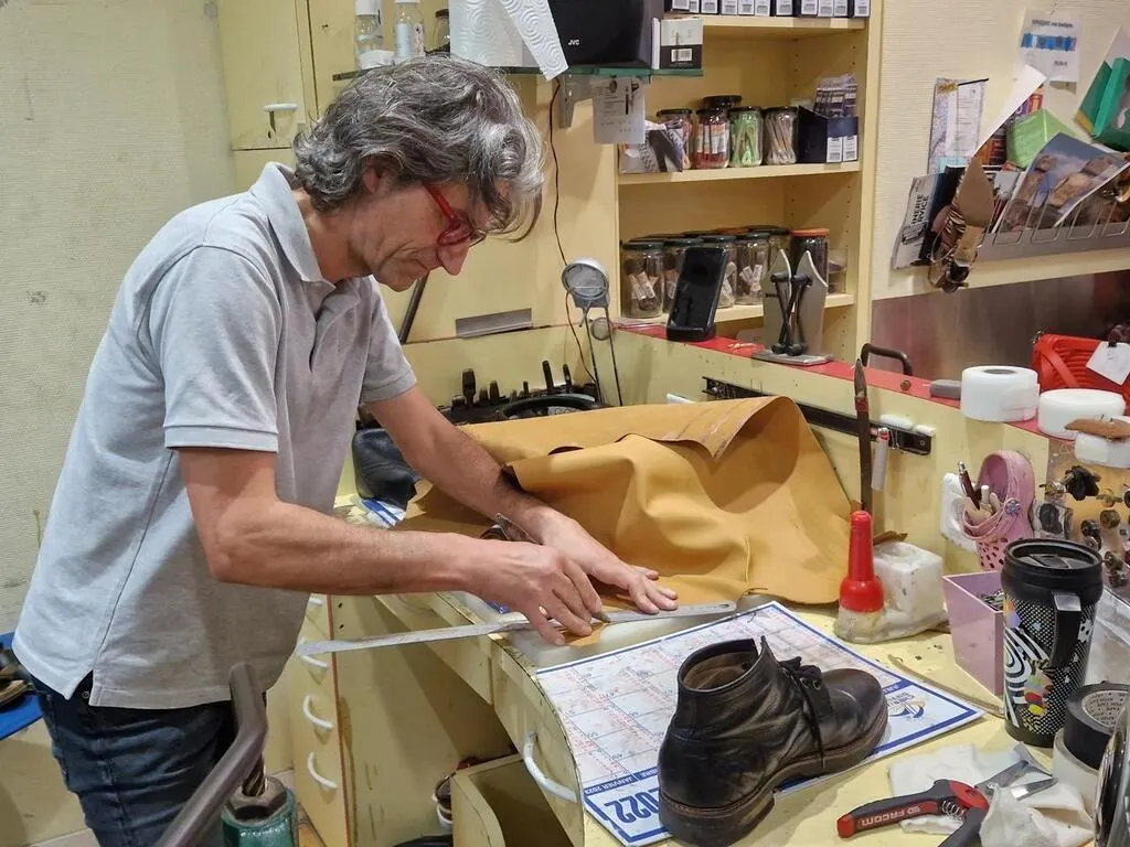 À Nantes comme ailleurs, le cordonnier a dû s’adapter et devenir ...