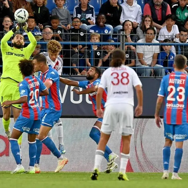 EN IMAGES. La fête sur le terrain et en tribunes, revivez le succès du ...