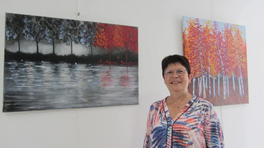 Venansault. Catherine Roux expose ses couleurs à l’Îlot - La Roche sur ...
