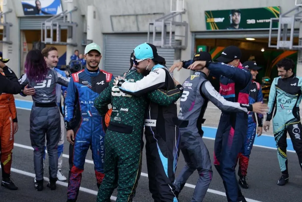 EN IMAGES. Tribunes remplies, séance d’essais... Nos premières photos ...