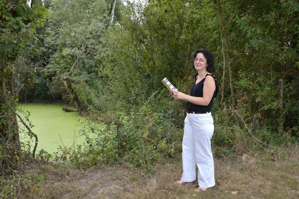 Le Carnet du naturaliste sensibilise à la faune et la flore du lac de ...