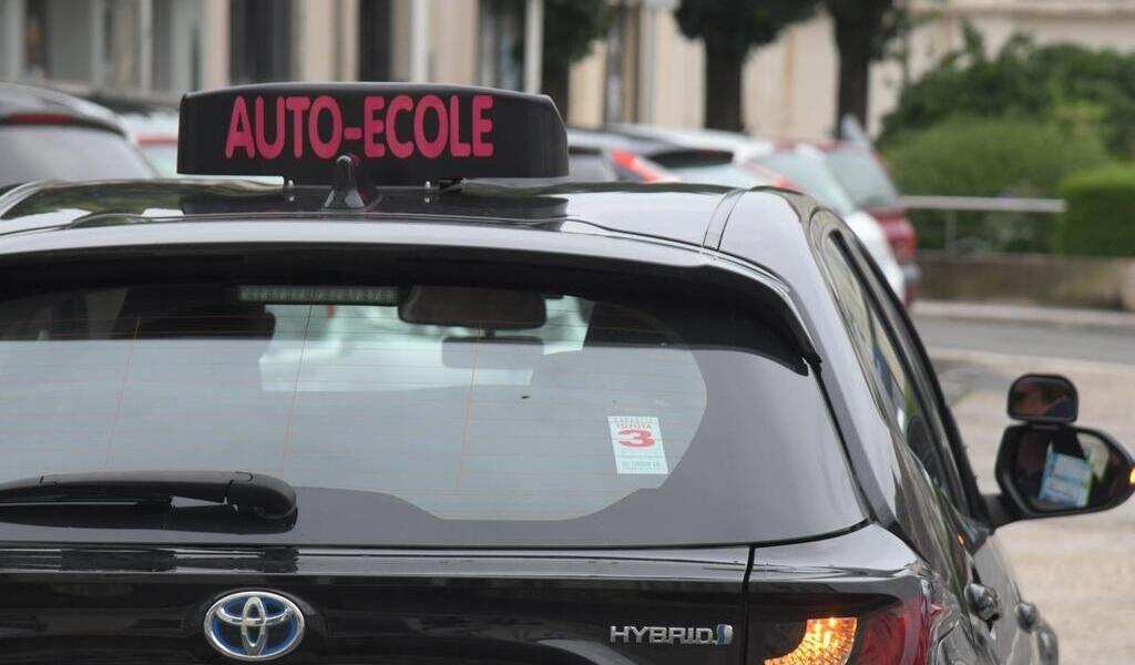 La question du jour. Devrait-on repasser l’examen du code de la route ... La question du jour. Devrait-on repasser l’examen du code de la route ...