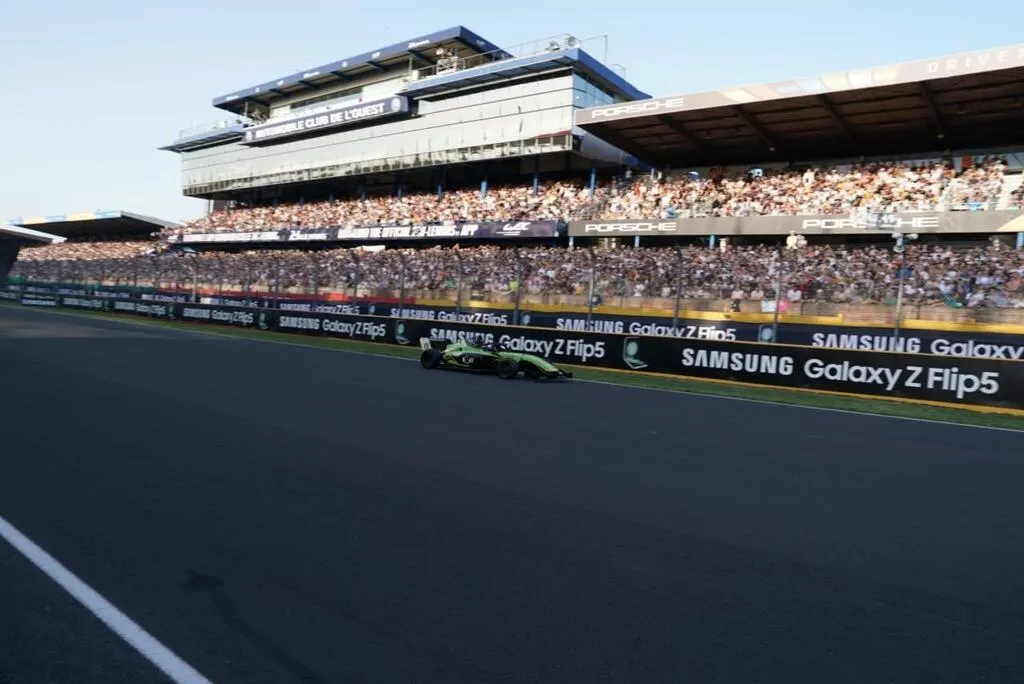 GP Explorer 2. Après son accident, Manon Lanza dénonce une vague de ...