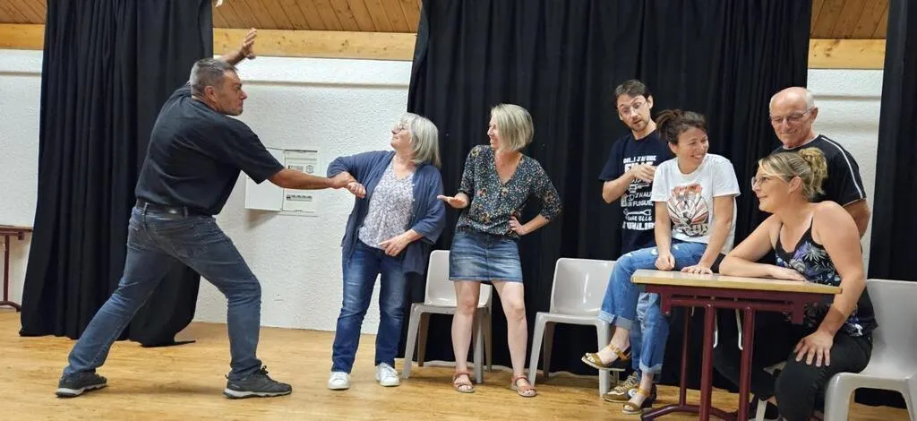 Ploërdut. La troupe de théâtre fait son show, même en répétition ...