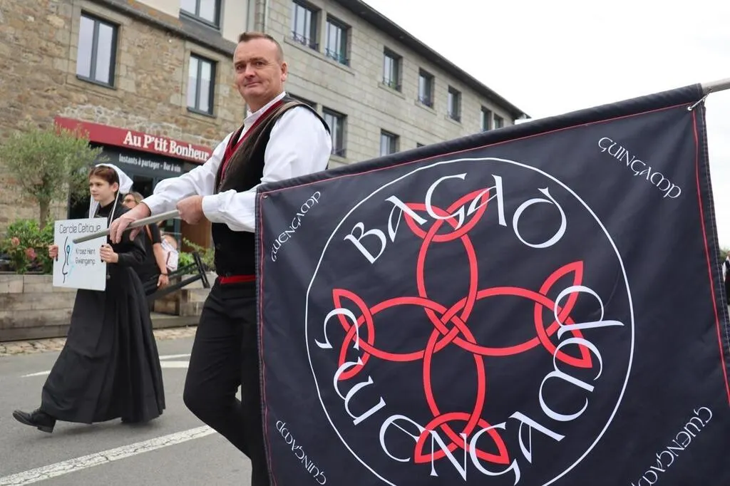 En Images Les 50 Ans Du Bagad De Guingamp Fêtés En Grande Pompe
