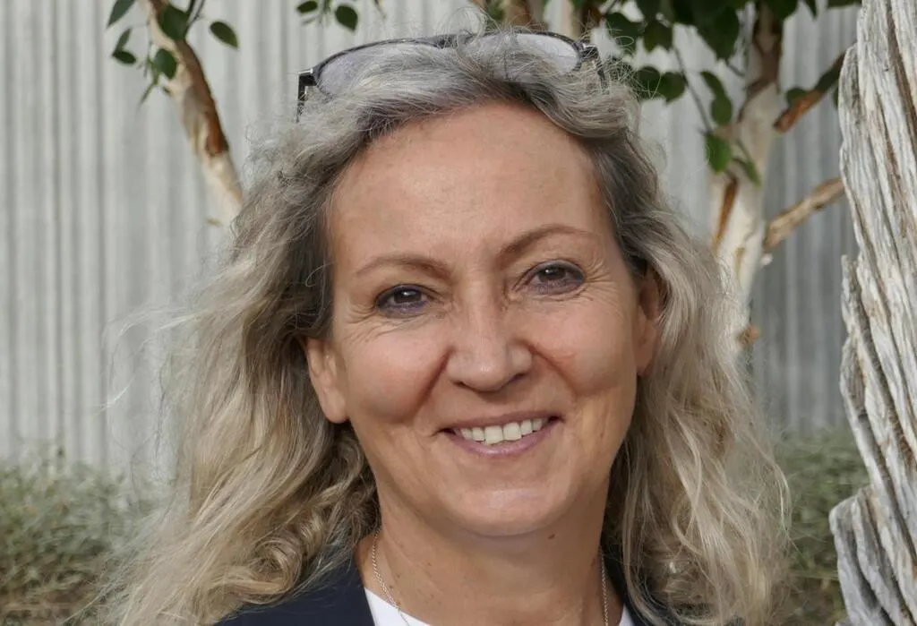 Courseulles-sur-Mer. Adjointe au maire, Emmanuelle Pitel a reçu sa ...