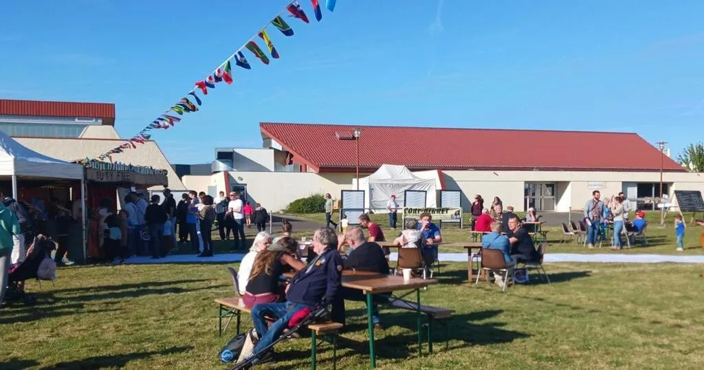 Bédée. Près de 2 000 visiteurs au festival Pré en bulles - Saint-Malo ...
