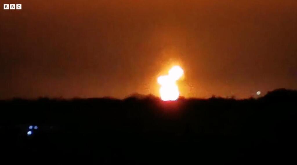 Royaume-Uni. Une impressionnante boule feu dans le ciel d'Oxford après ... Royaume-Uni. Une impressionnante boule feu dans le ciel d'Oxford après ...