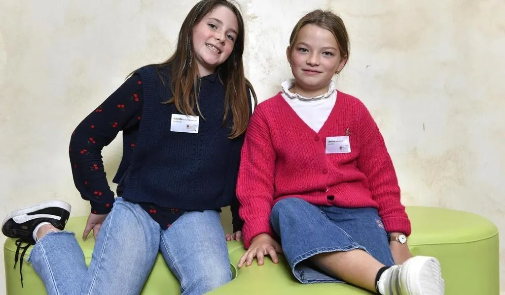 Prix dimoitou 2023. Louise et Juliette, de Pacé et de Rennes, ont ...