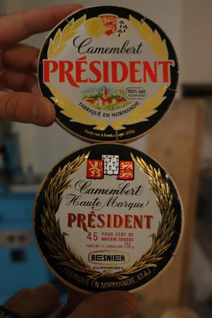 Machine à pack de lait, boîte de camembert : à Laval, la Cité du lait ...