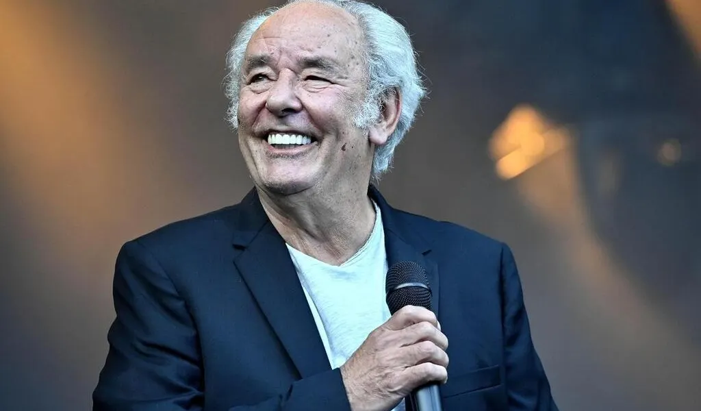 Maxime Le Forestier victime d’un malaise en plein concert, son ...