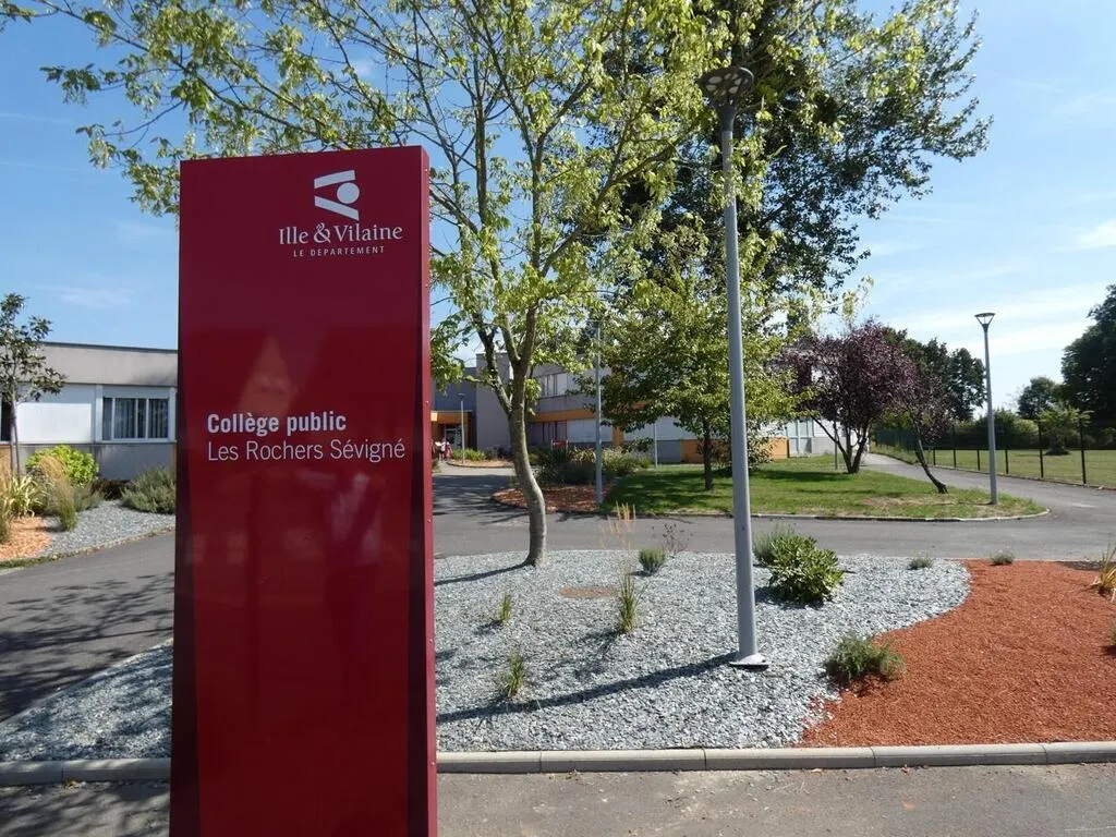 ENTRETIEN. Immeubles dans la cour d’un collège à Vitré : le Département ...