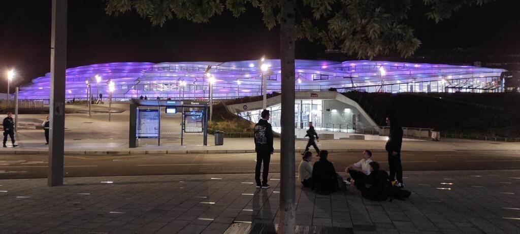 Après une alerte au colis suspect, le trafic a repris à la gare de ... Après une alerte au colis suspect, le trafic a repris à la gare de ...