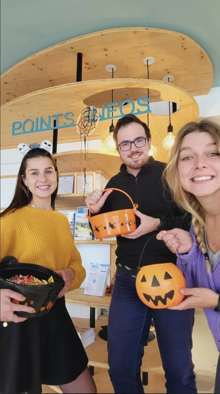 Contes, maquillage, shooting photo, soirée jeu... Halloween anime Batz ...