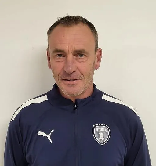 Le champion du monde 1998 Stéphane Guivarc’h prend officiellement la ...