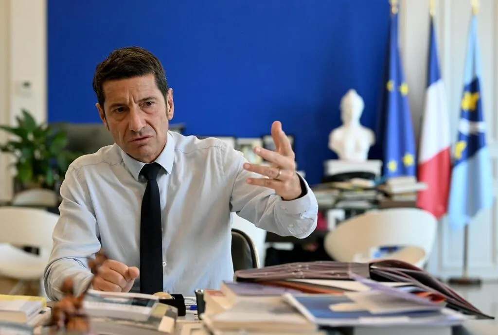 ENTRETIEN. David Lisnard : « Il y a urgence à fermer le robinet de l ...