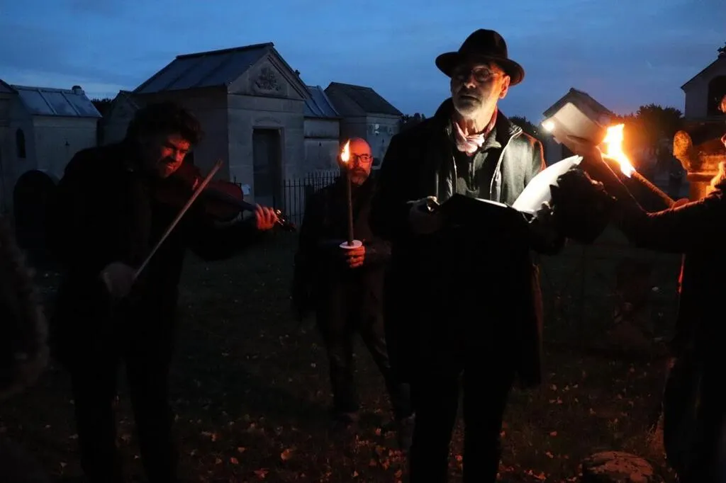 « C’est beau un cimetière la nuit » : samedi au Mans, la visite aux ...
