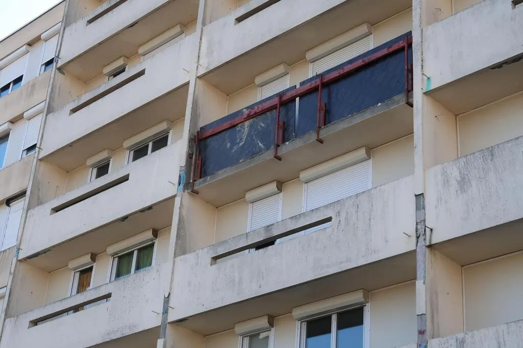 Maine-et-Loire. Garde-corps effondré : un recours collectif envisagé contre le bailleur social ...