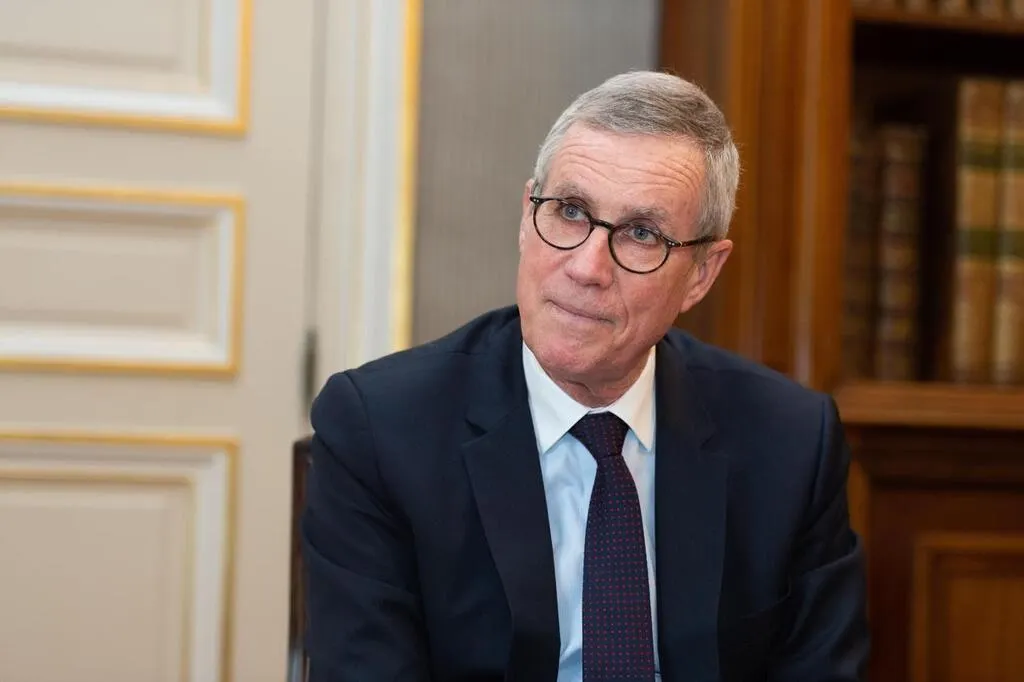 Au procès d’Éric Dupond-Moretti, François Molins ne mâche pas ses mots ...