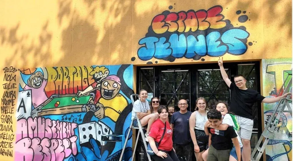 Arnage. Un graf haut en couleur des ados - Le Mans.maville.com