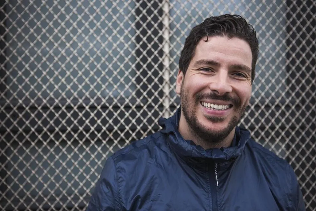 L’humoriste Redouane Bougheraba sera au Mans le dimanche 19 novembre ...