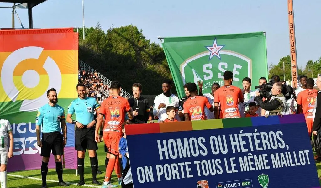 Football. Le collectif de lutte contre l’homophobie dans le foot ...