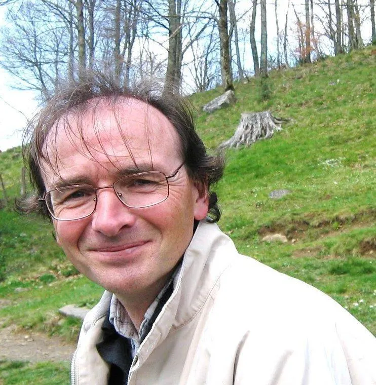 Locquirec. À la découverte de l’auteur Philippe Mac Leod - Brest ...