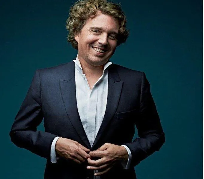 Mamers. Alex Vizorek se rira de la mort le 2 décembre dans Ad Vitam ...