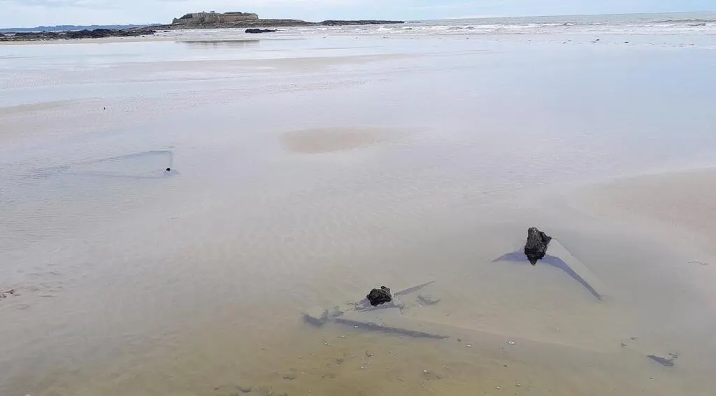 Des vestiges de la guerre 39-45 découverts sur la plage de Fort Bloqué Guidel - Lorient.maville.com