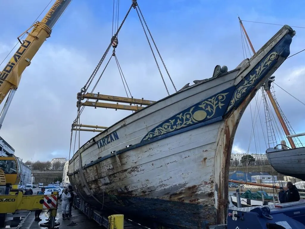 Un transport « haute couture » pour le vieux Tarzan - Pontivy.maville.com