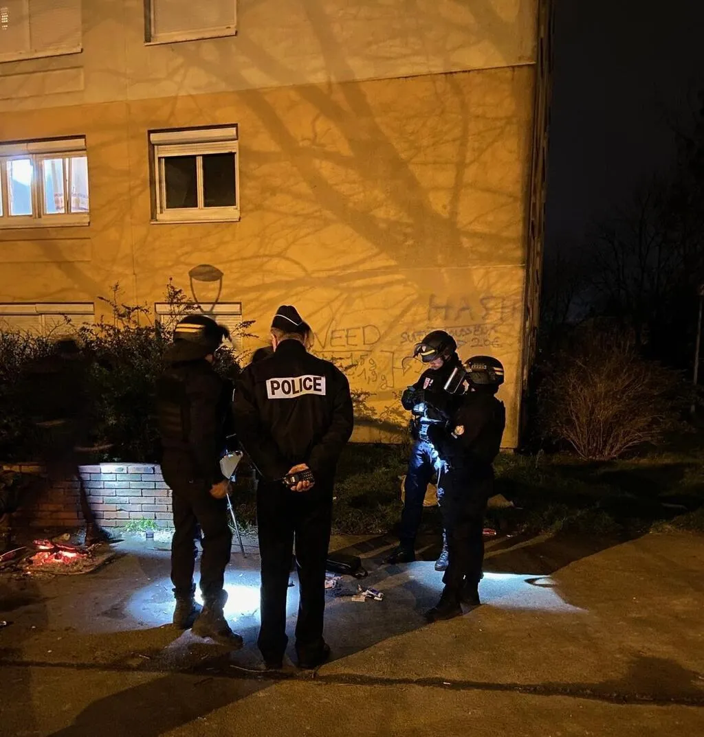 CRS 82 de Saint-Herblain : cinq interpellations pour sa première sortie - Saint-Nazaire.maville.com