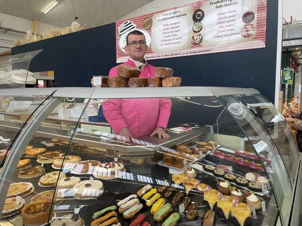 Les pâtisseries de Jean-Sebreizh, gourmandises sous les halles de Saint ...