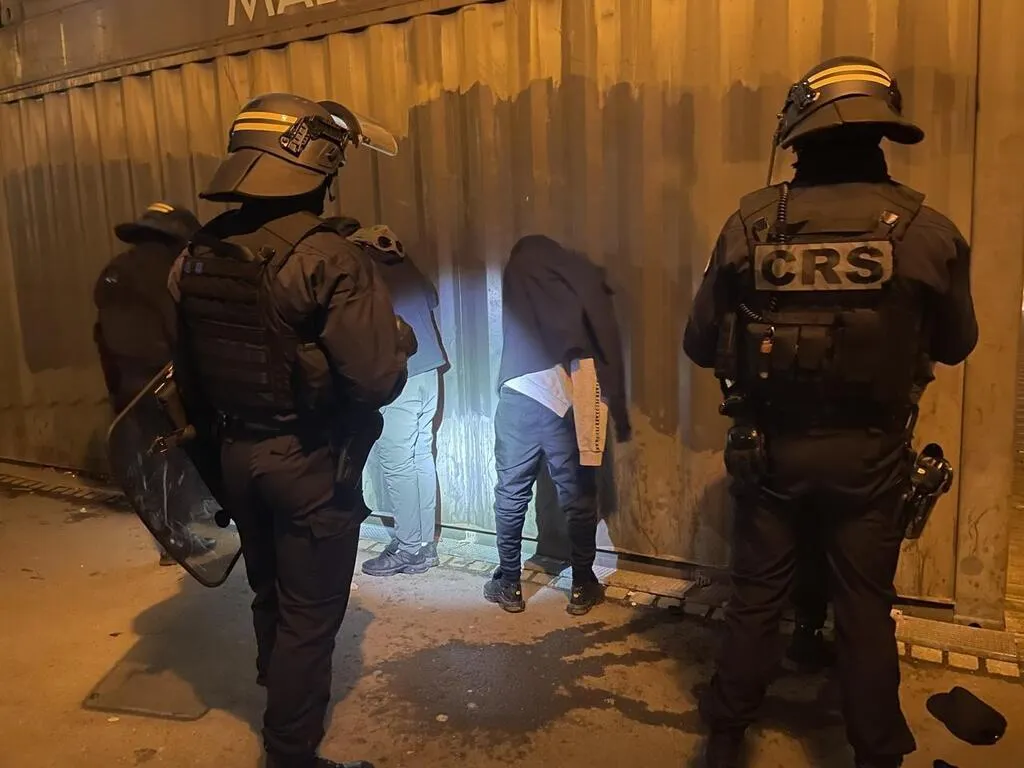 EN IMAGES. Les policiers de la CRS 82 surprennent les dealers du Blosne - Rennes.maville.com